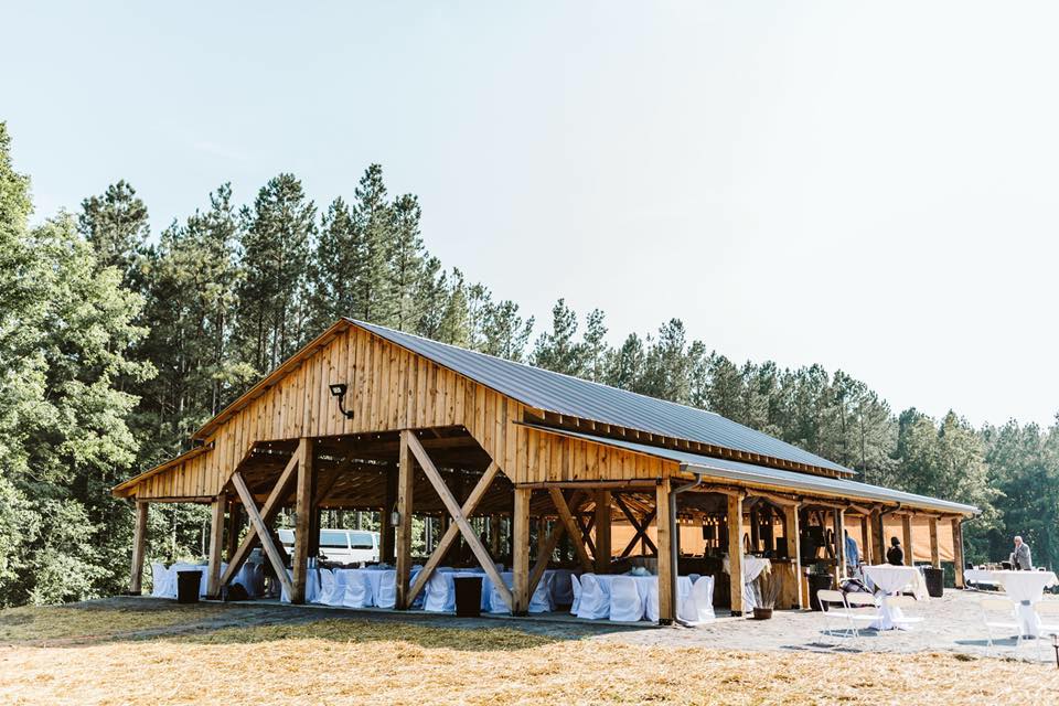 The Pavilion – Pine Knoll Farms